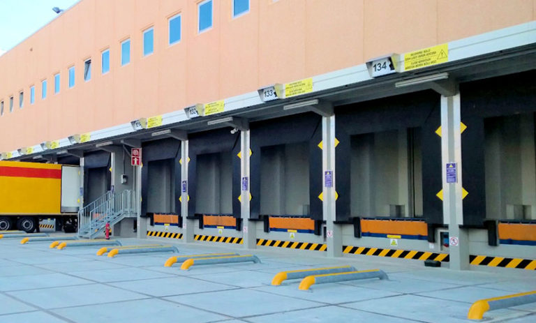 Loading Bays, Docks and Loading and Unloading Ramps - Campisa
