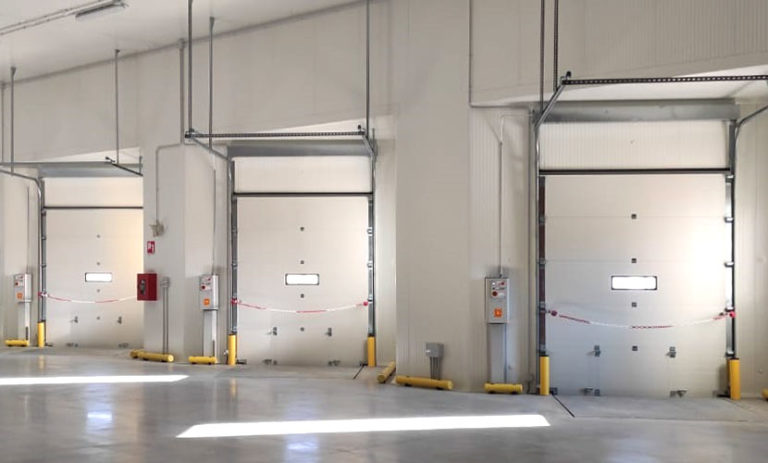 Loading Bays, Docks and Loading and Unloading Ramps - Campisa